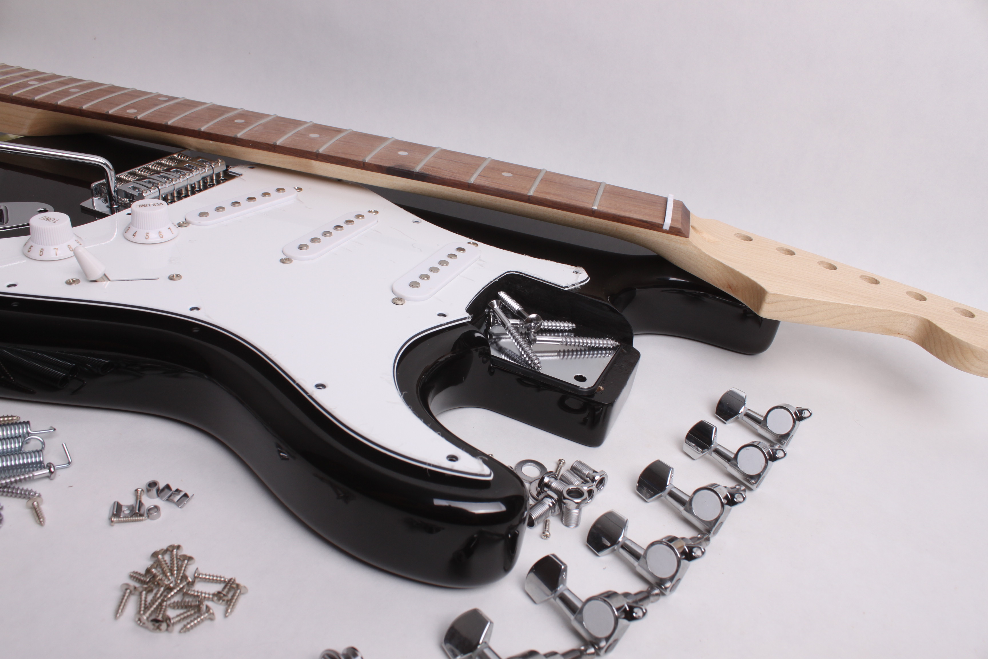 Finished St Style Kit - Guitar bodies and kits from BYOGuitar