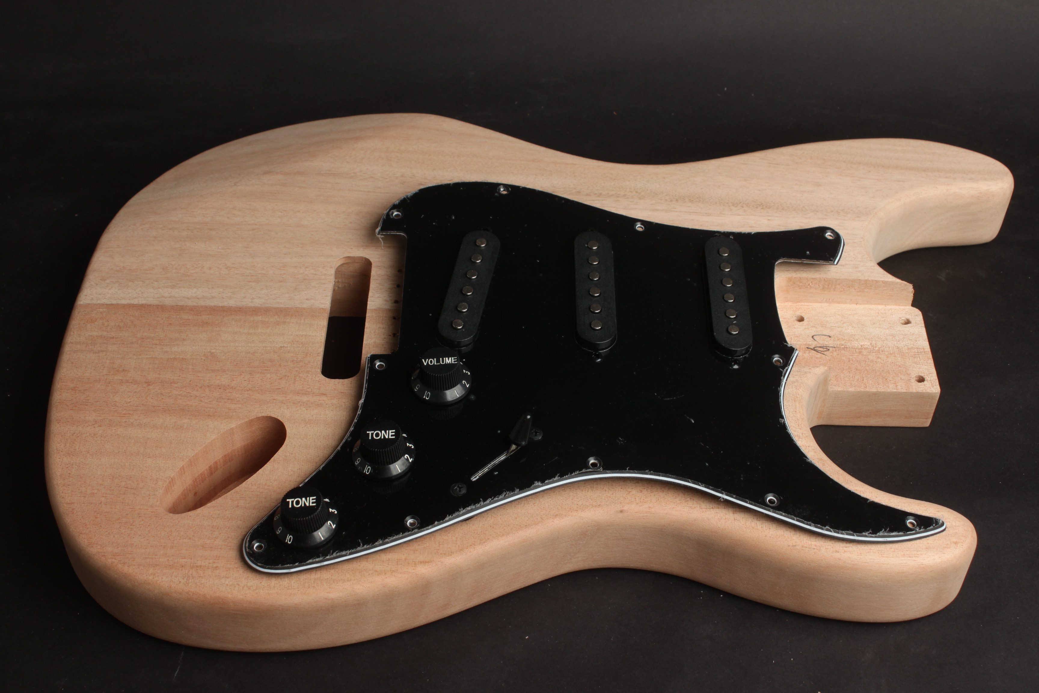 ELECTRIC GUITAR KIT- Strat-STYLE - Guitar bodies and kits from BYOGuitar